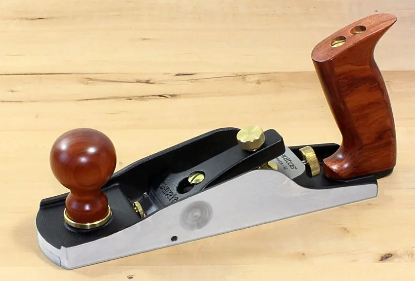 Pialla a filo angolare di Veritas